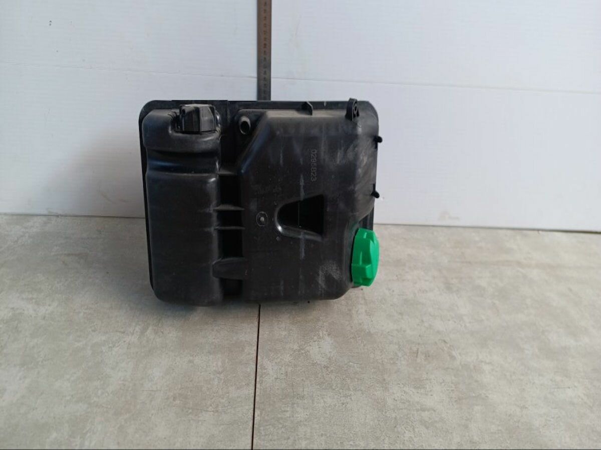 Бачок расширительный DAF XF106 EURO 6 417x235x278mm (ДАФ ХФ106)