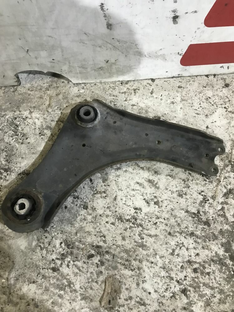 Рычаг передний правый Renault Scenic III (2009—2012) 545008682R