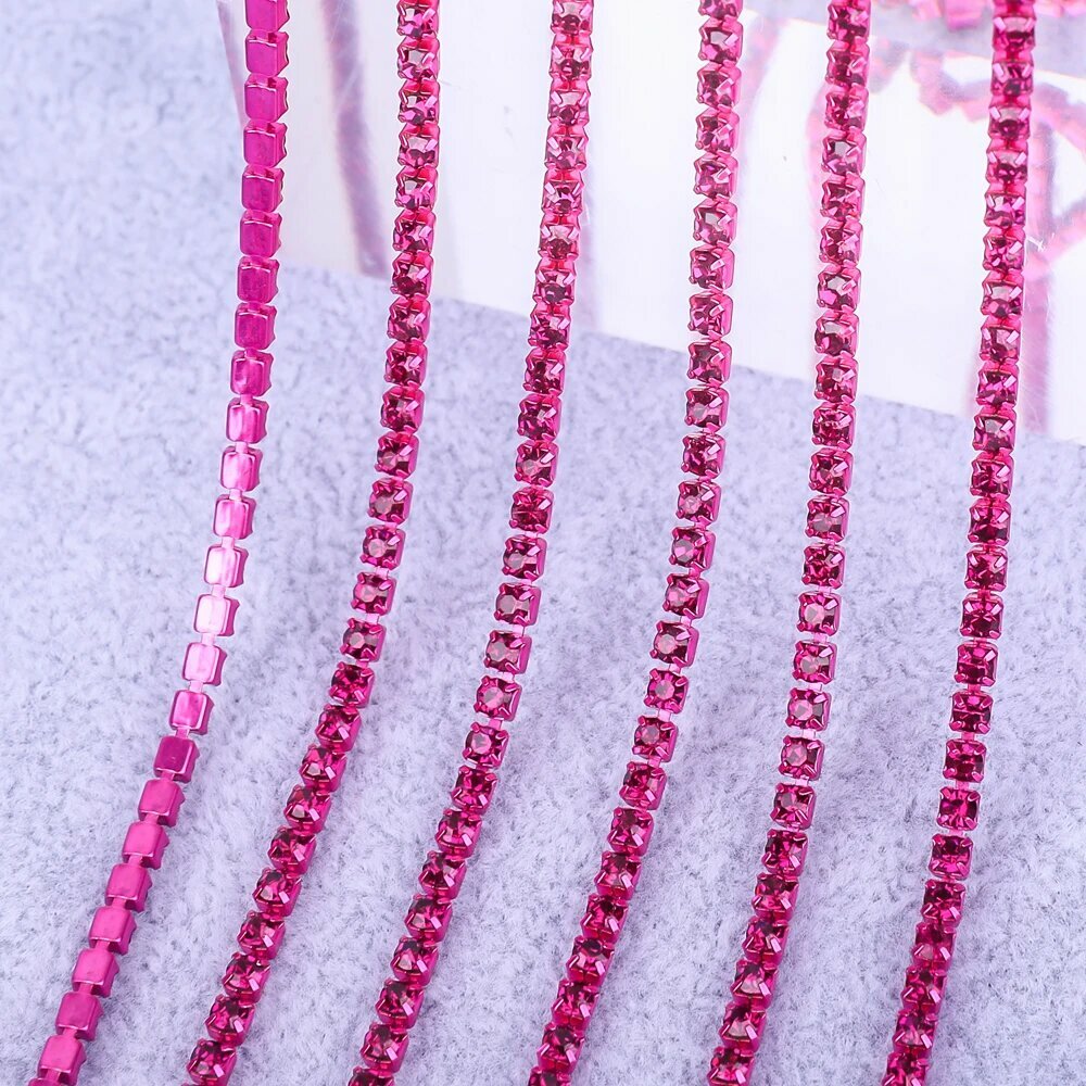 Розовые хрустальные стразы SS8(2.5mm), 1 ярд