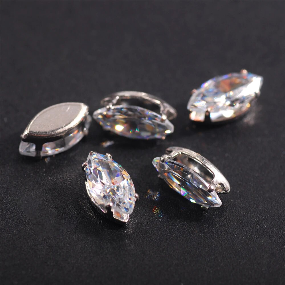 Стразы Silver 4x8mm 50шт для одежды