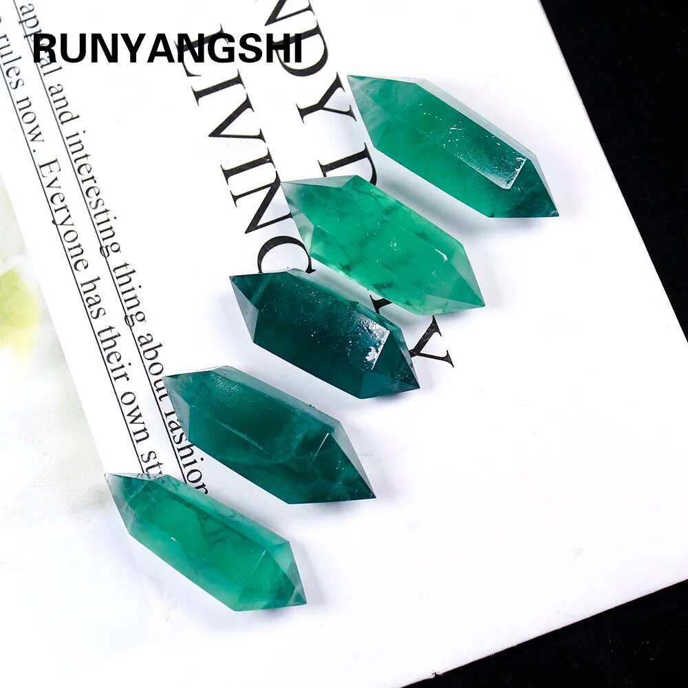 Runyangshi зеленый флюорит кристалл 40-50 мм