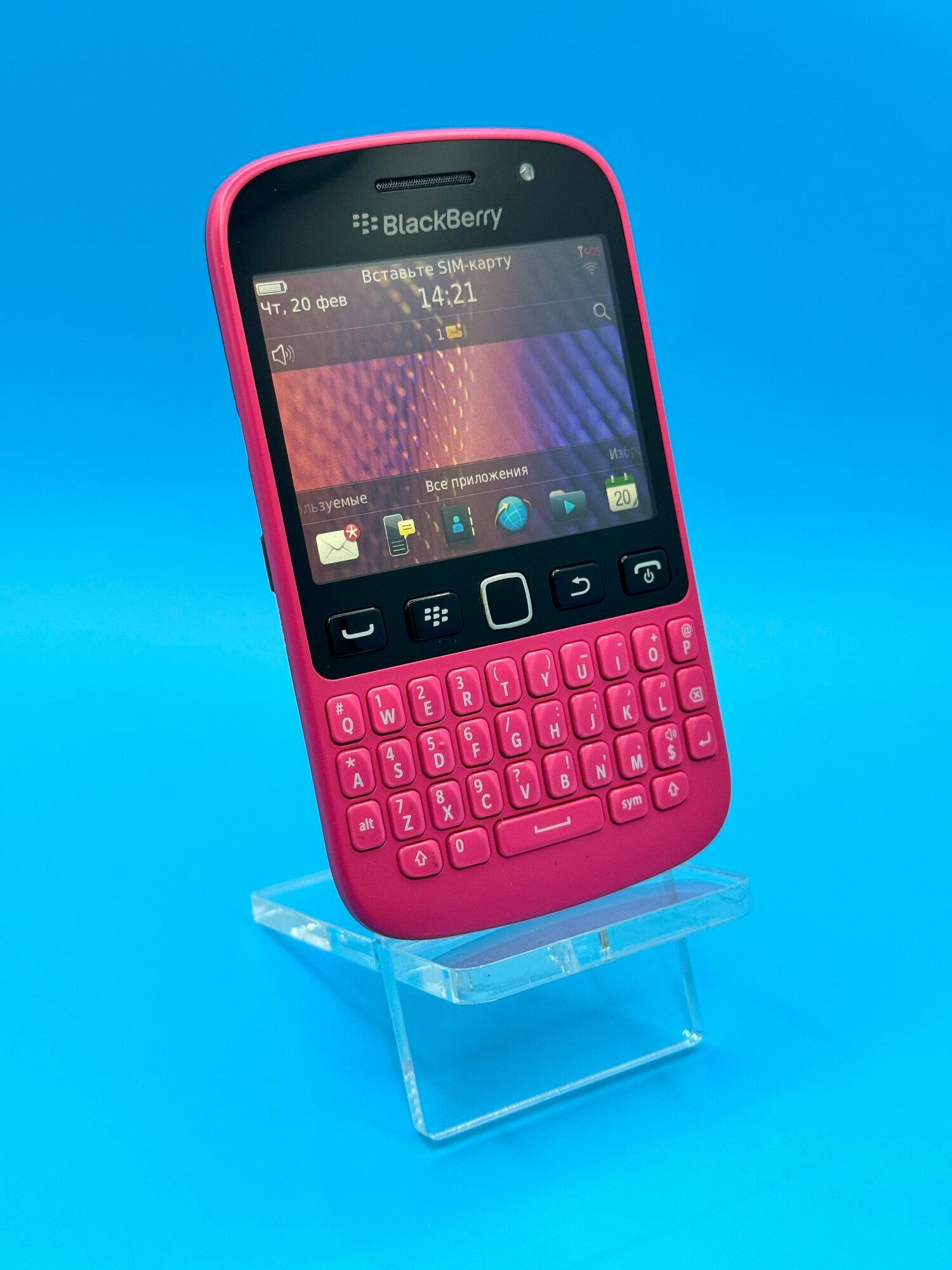 Мобильный телефон BlackBerry 9720