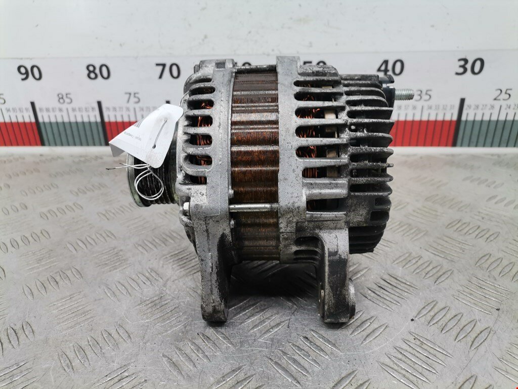Генератор Nissan Qashqai 1 23100JD200 арт. 2218371