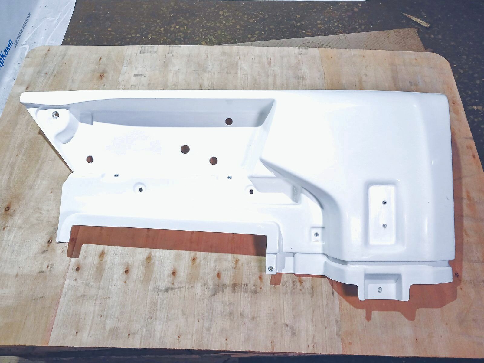 Панель задка угловая в сборе правая 320405-04-5601016С