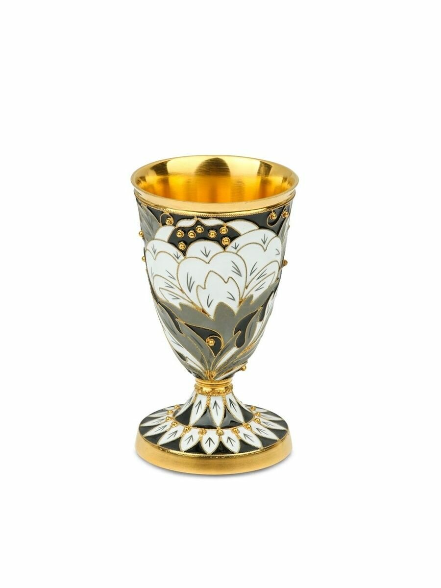 Рюмка "Пион" из серебра 925 пробы с позолотой и перегородчатой эмалью