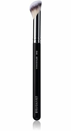 Кисть косметическая BrushArt Professional B12 Angled concealer brush, для консилера, скошенная форма, синтетические щетинки