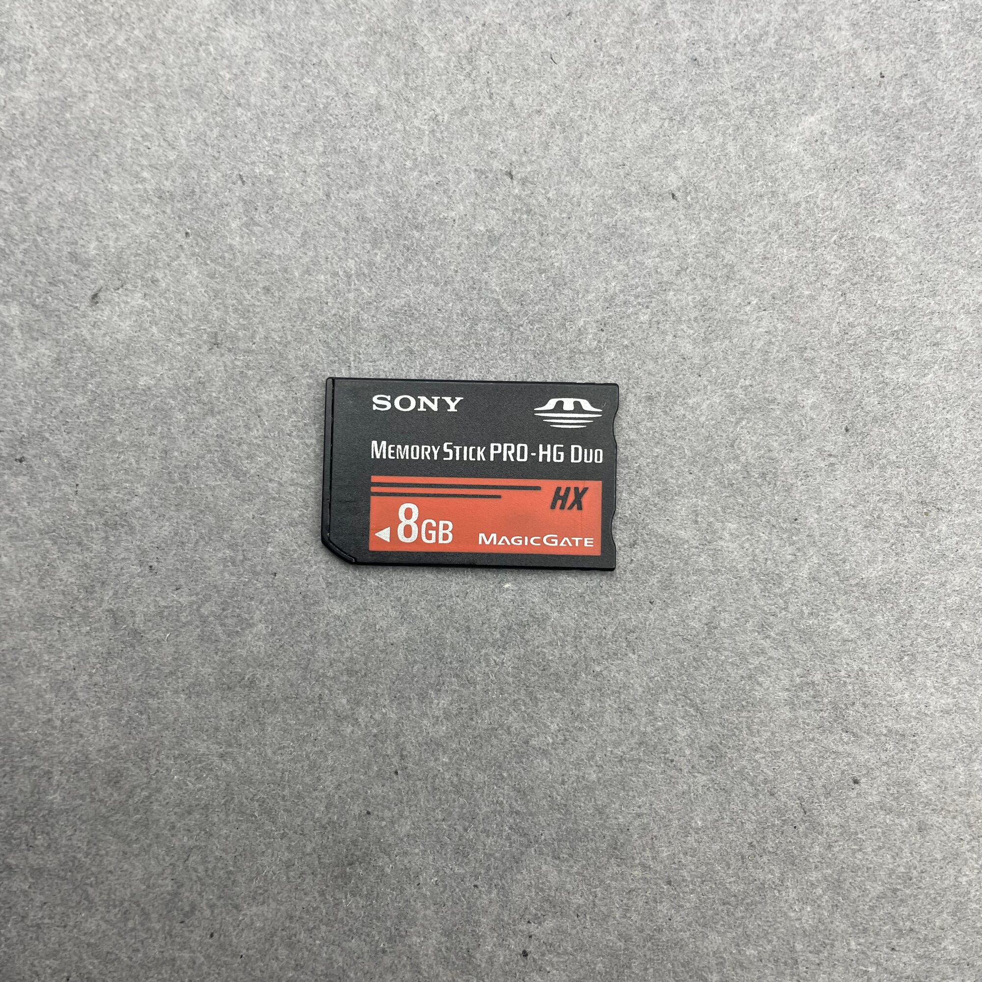 Карта памяти Sony Memory Stick Pro Duo Magic Gate 8 ГБ для фотоаппарата sony cyber shot / sony playstation PS