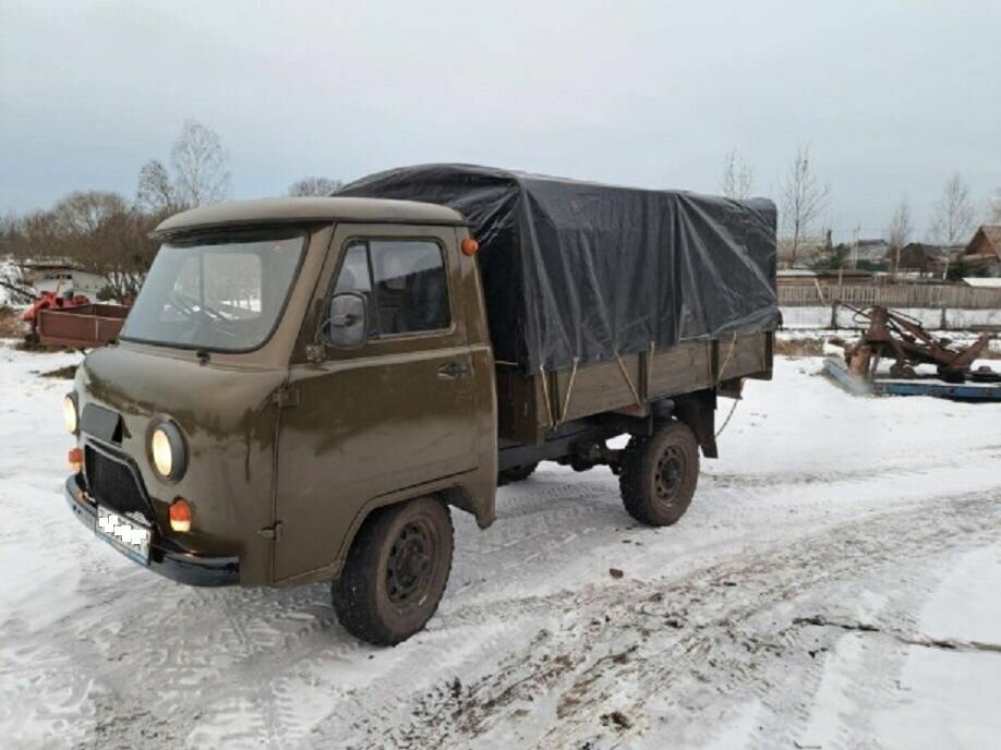 Тент для автомобиля УАЗ 3303 деревянный борт (двусторонний усиленный материал 550 г/кв. м))