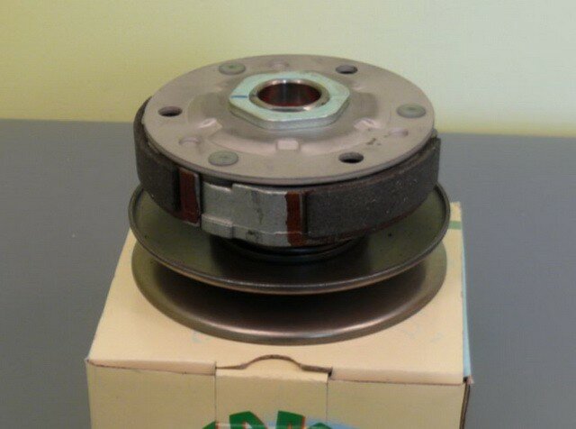 Вариатор задний для скутера ямаха YAMAHA Jog