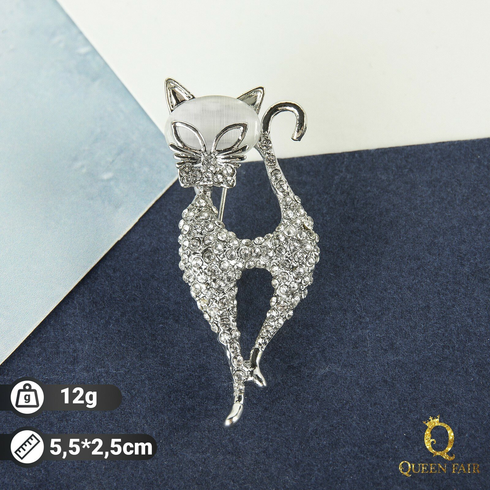 Брошь, стразы, искусственный камень