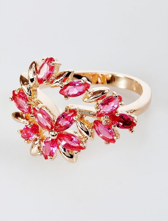 Кольцо, корунд