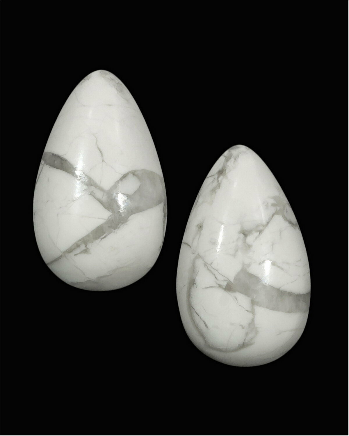 Магнезит (пара), кабошон из минерала, размер: 25х15х5 мм, натуральный камень.