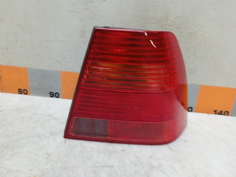 Б/У седан, оригинал, Фольксваген Бора Фонарь задний правый Volkswagen Bora 2002 1J2 320070 VAG арт. 1J5945096AB
