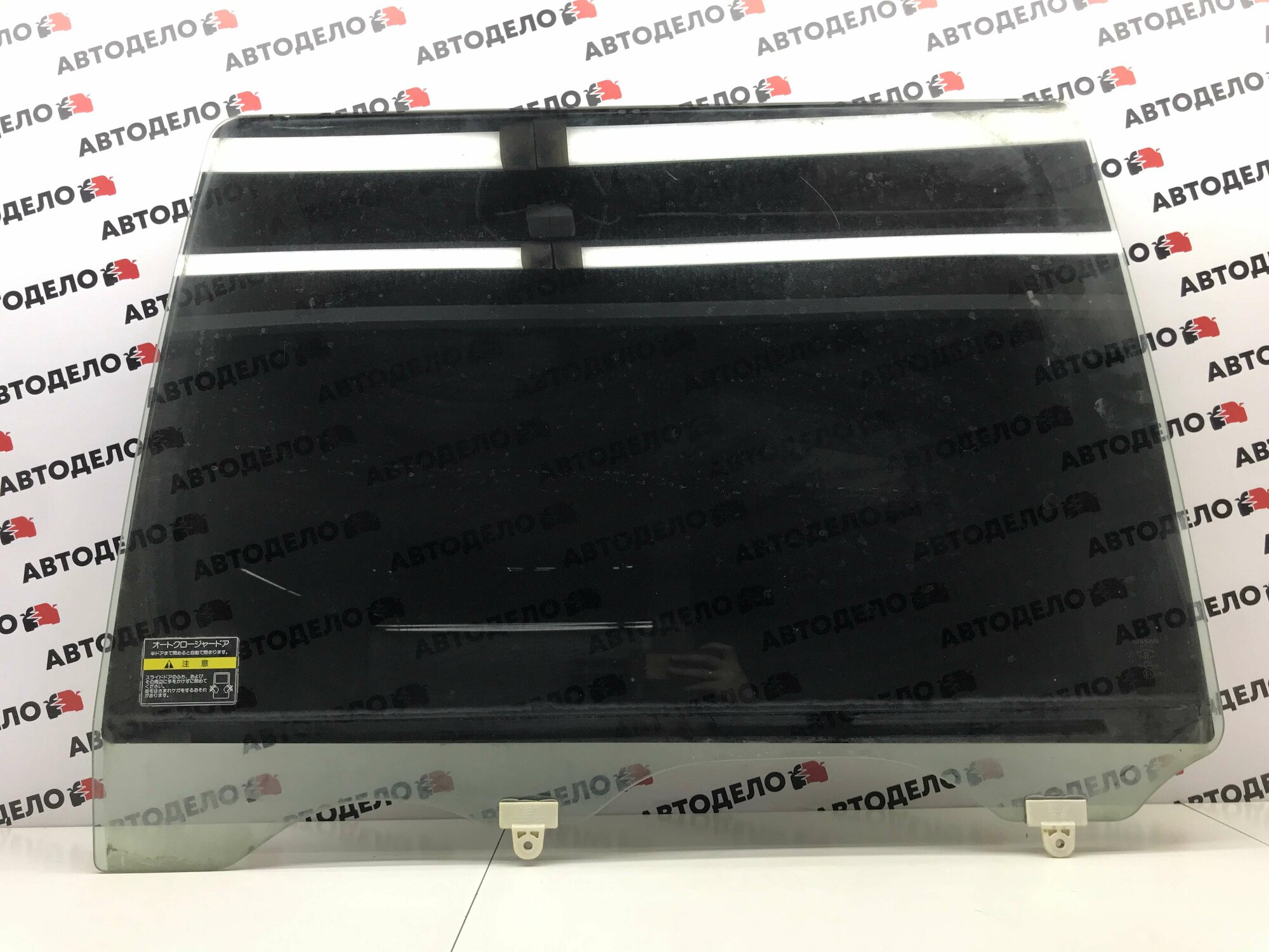 Стекло двери заднее левое Nissan Serena C23 1998 г