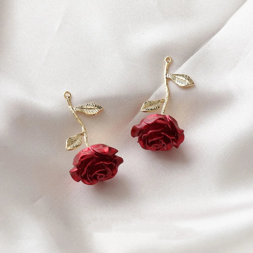 Золотые кулоны с белой розой 2 шт. red