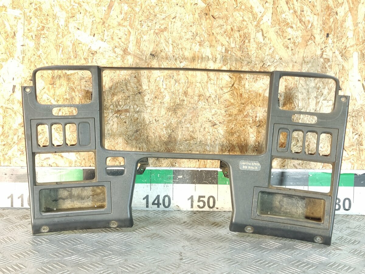 Накладка торпедо SCANIA P340 1728037