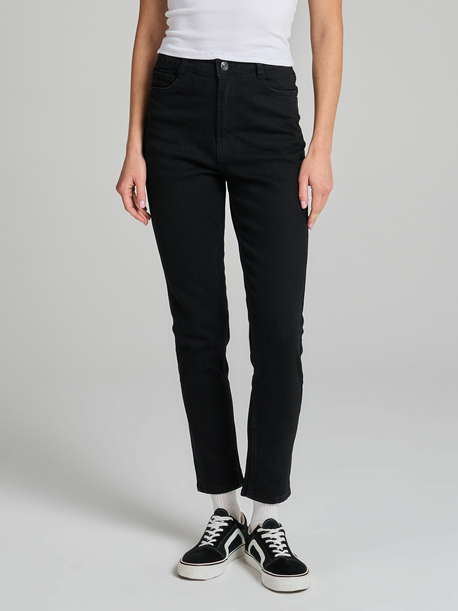 Джинсы скинни 