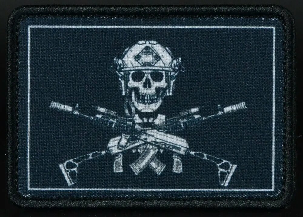 Нашивка, патч "Russian Roger" тактическая с липучкой.