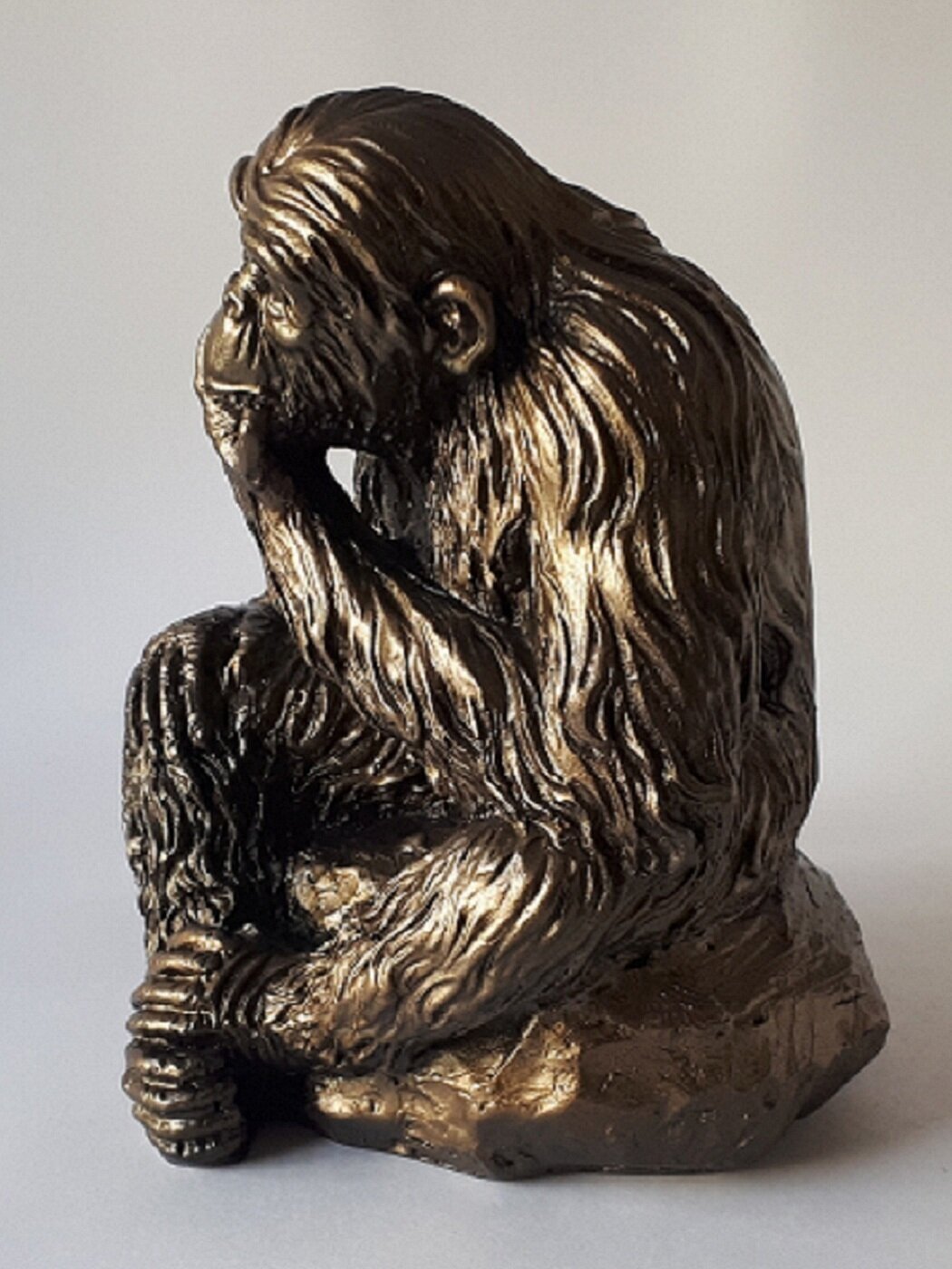 Статуэтка Обезьяна. Высота 14см. Гипс, цвет бронза.