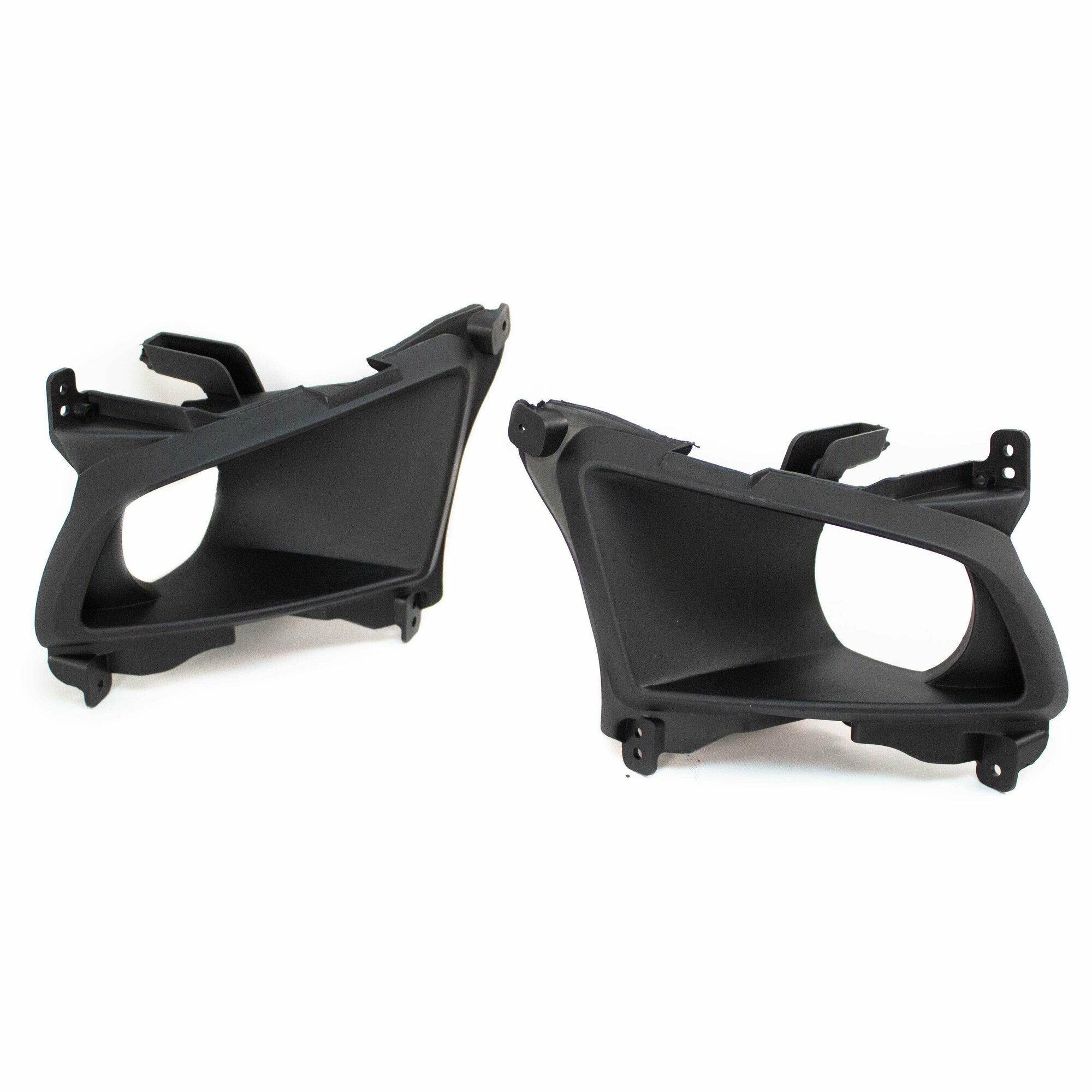 Рамки ПТФ Приора 2, пластиковые черные очки противотуманных фар в бампер нового образца на Приору 2, комплект 2шт.