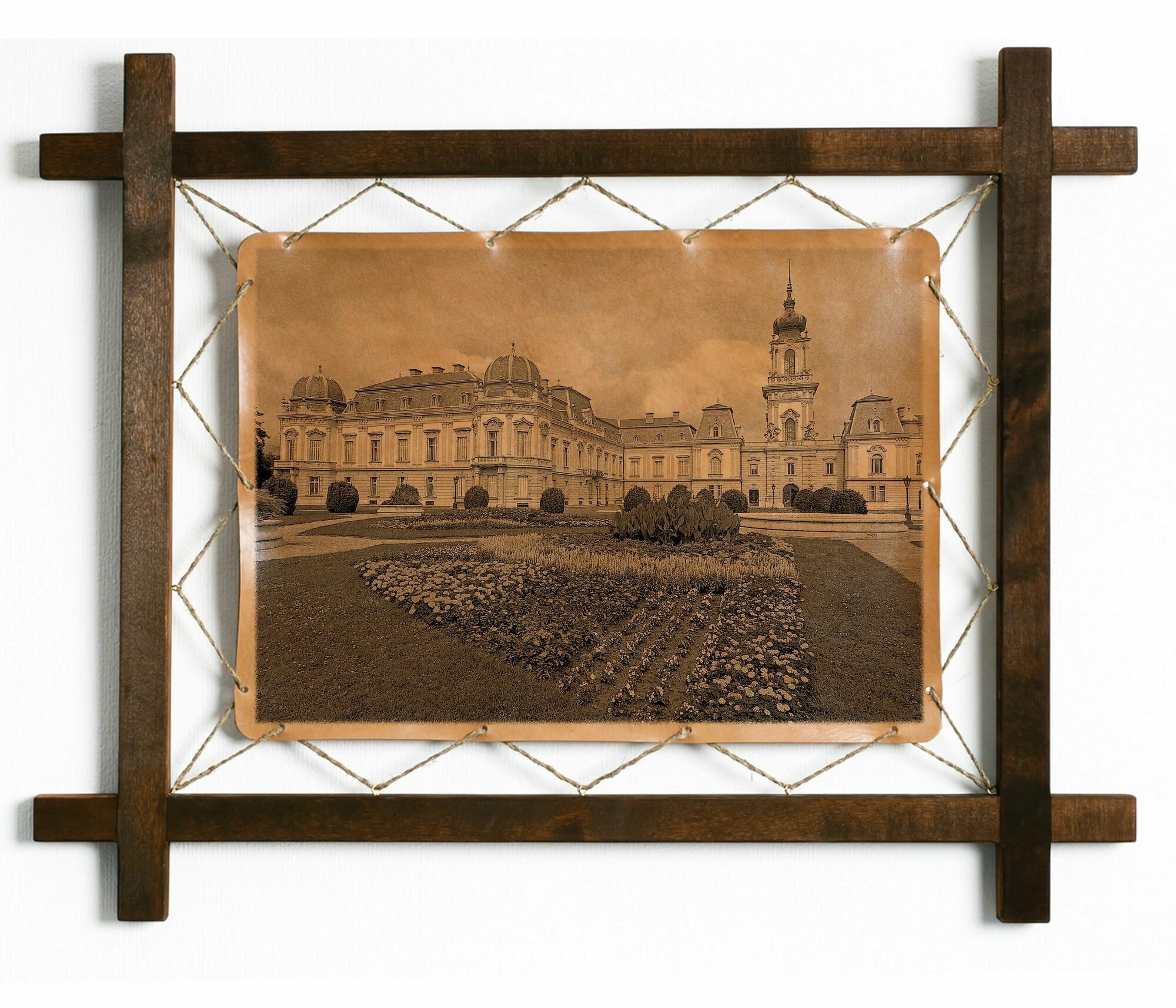 Картина интерьерная, натуральная кожа, "Дворец Фештетичей, Венгрия", в деревянной раме, BoomGift