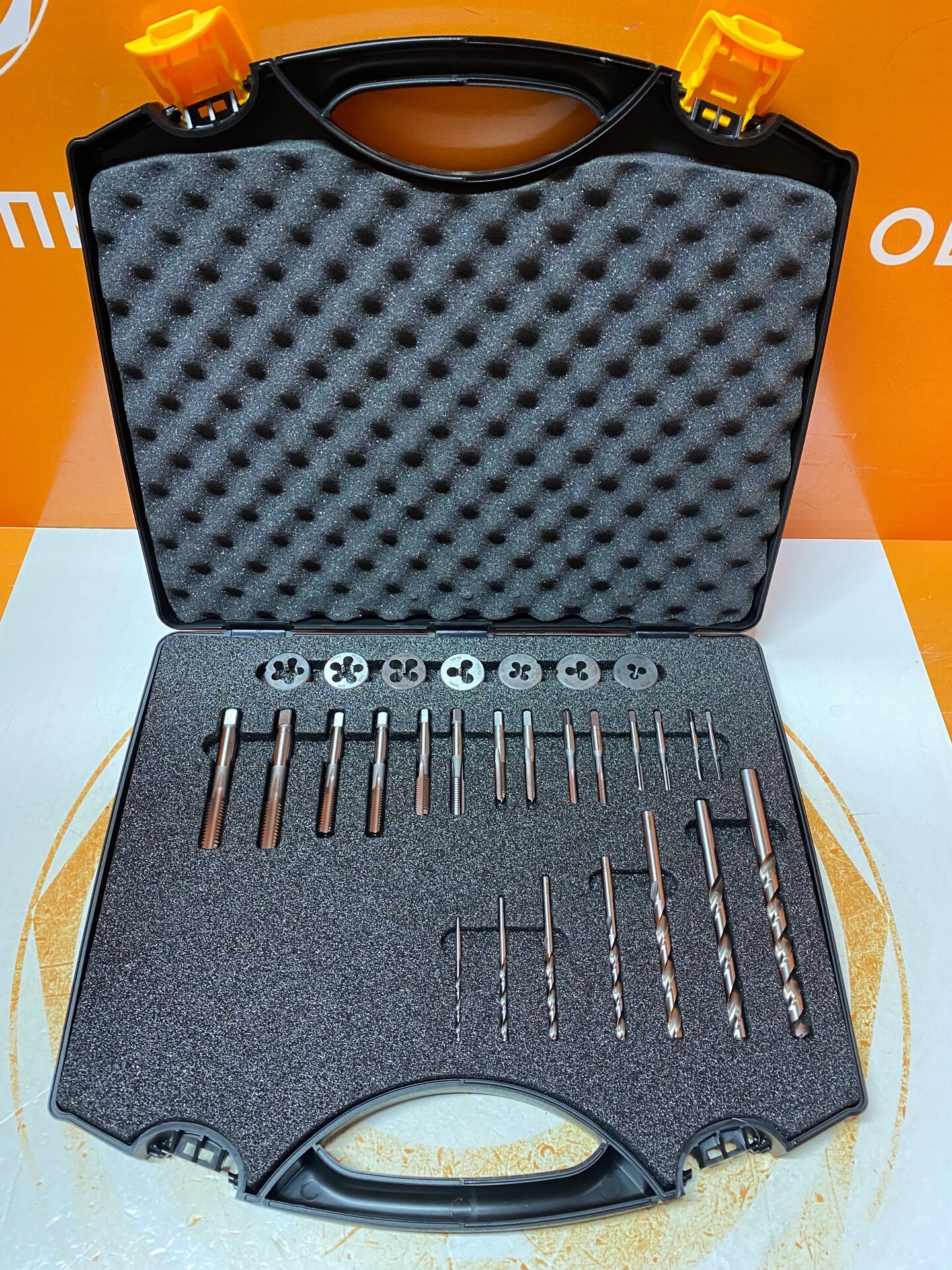 Набор метчиков и плашек "FANAR" М3-М12, 29 штук