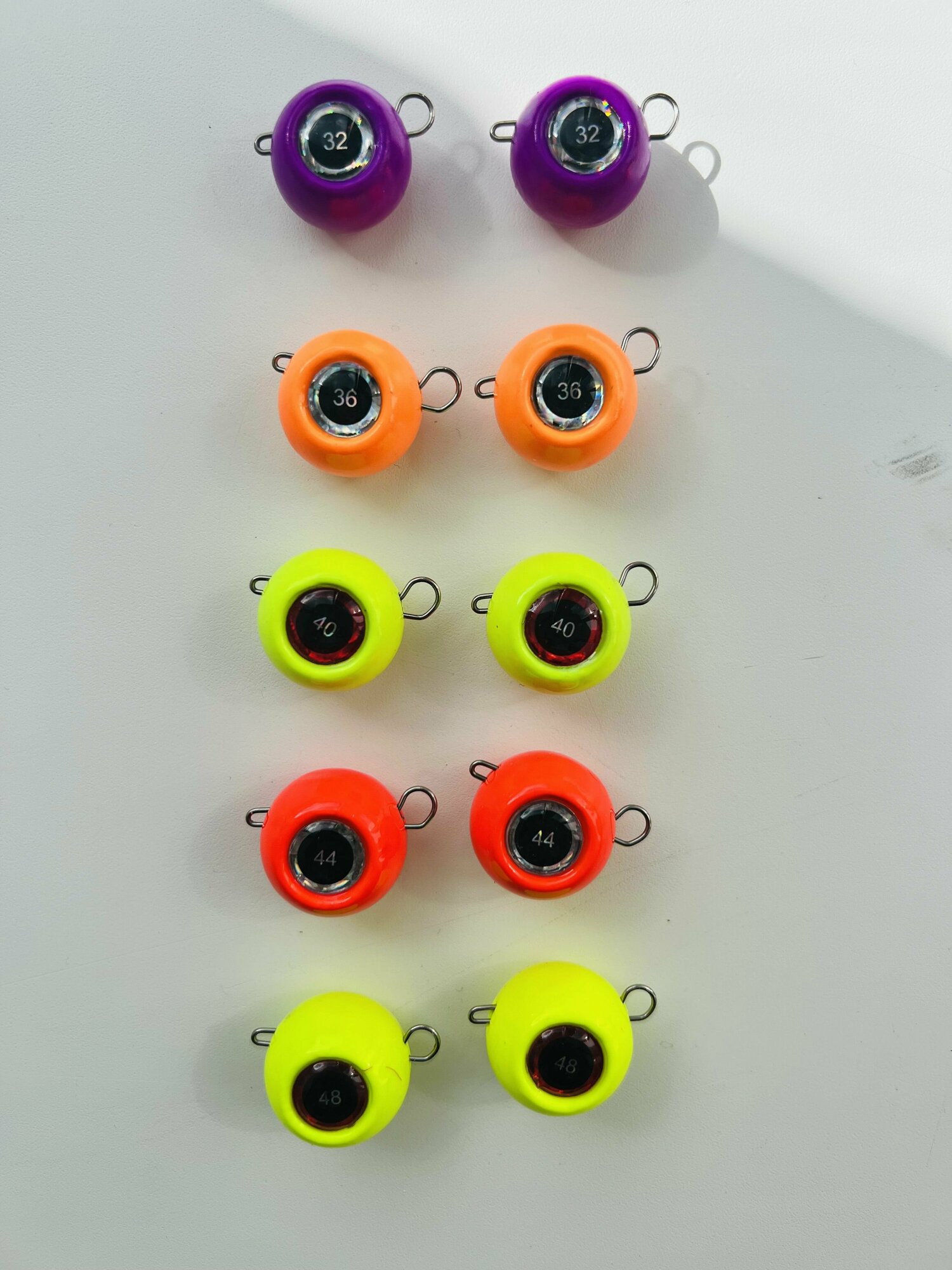 Набор крашеных разборных чебурашек "ШАР" люминофор