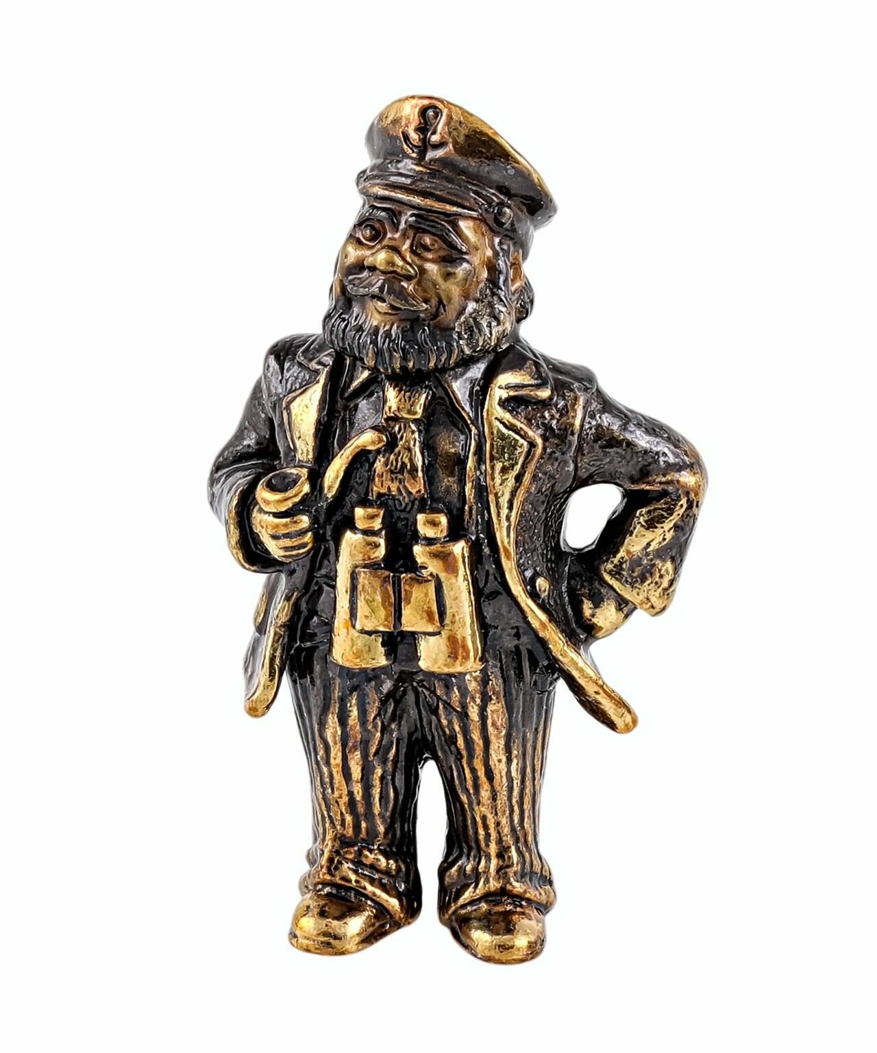 Статуэтка Капитан 2000.1