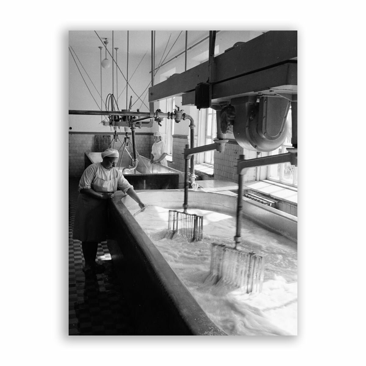 Советский постер, плакат на бумаге / Советские рабочие / Размер 40 x 53 см