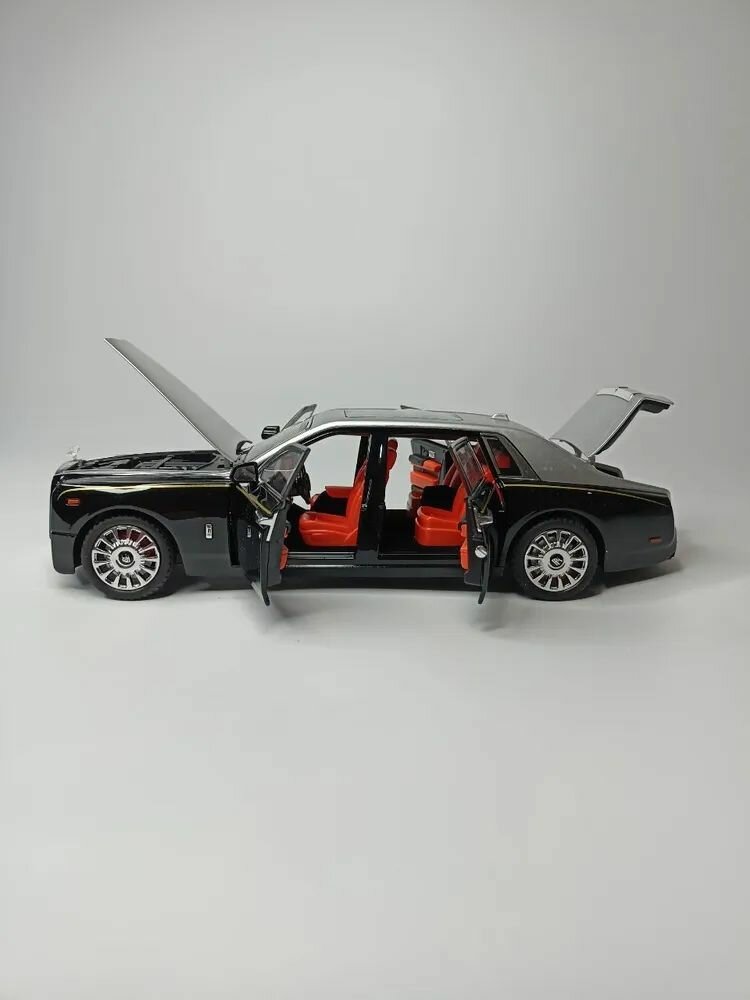 Коллекционная Металлическая Ролс Ройс масштабная модель 1:18