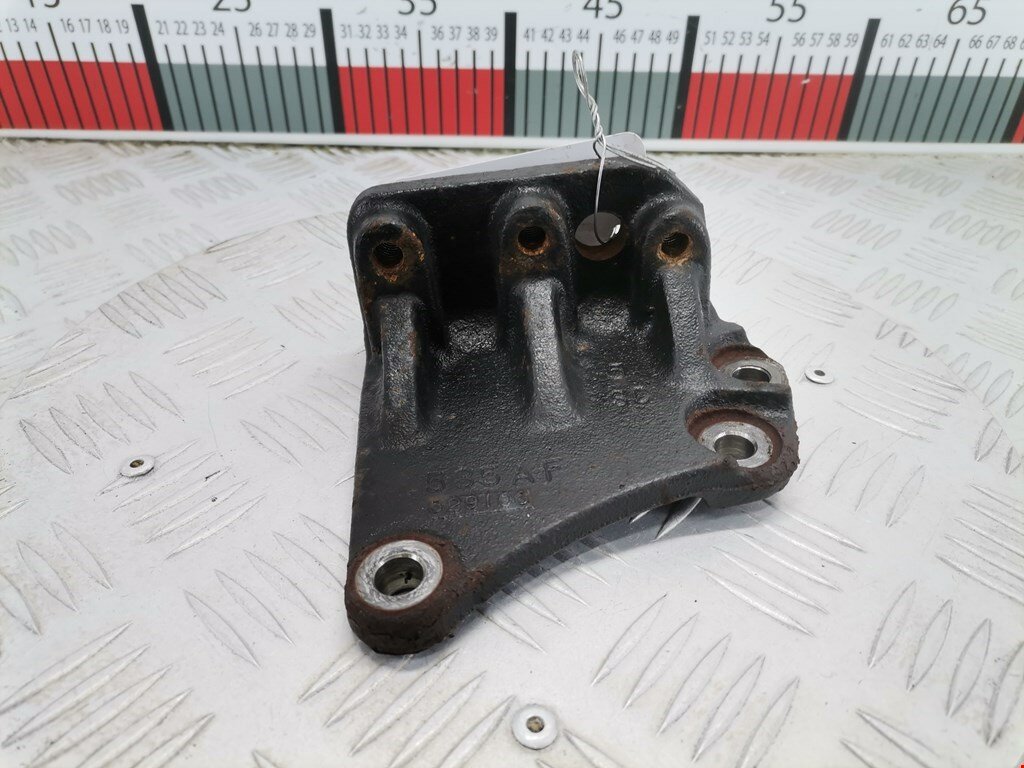 Кронштейн (крепление лапа) двигателя Jeep Compass 1 (MK) арт. 2079345