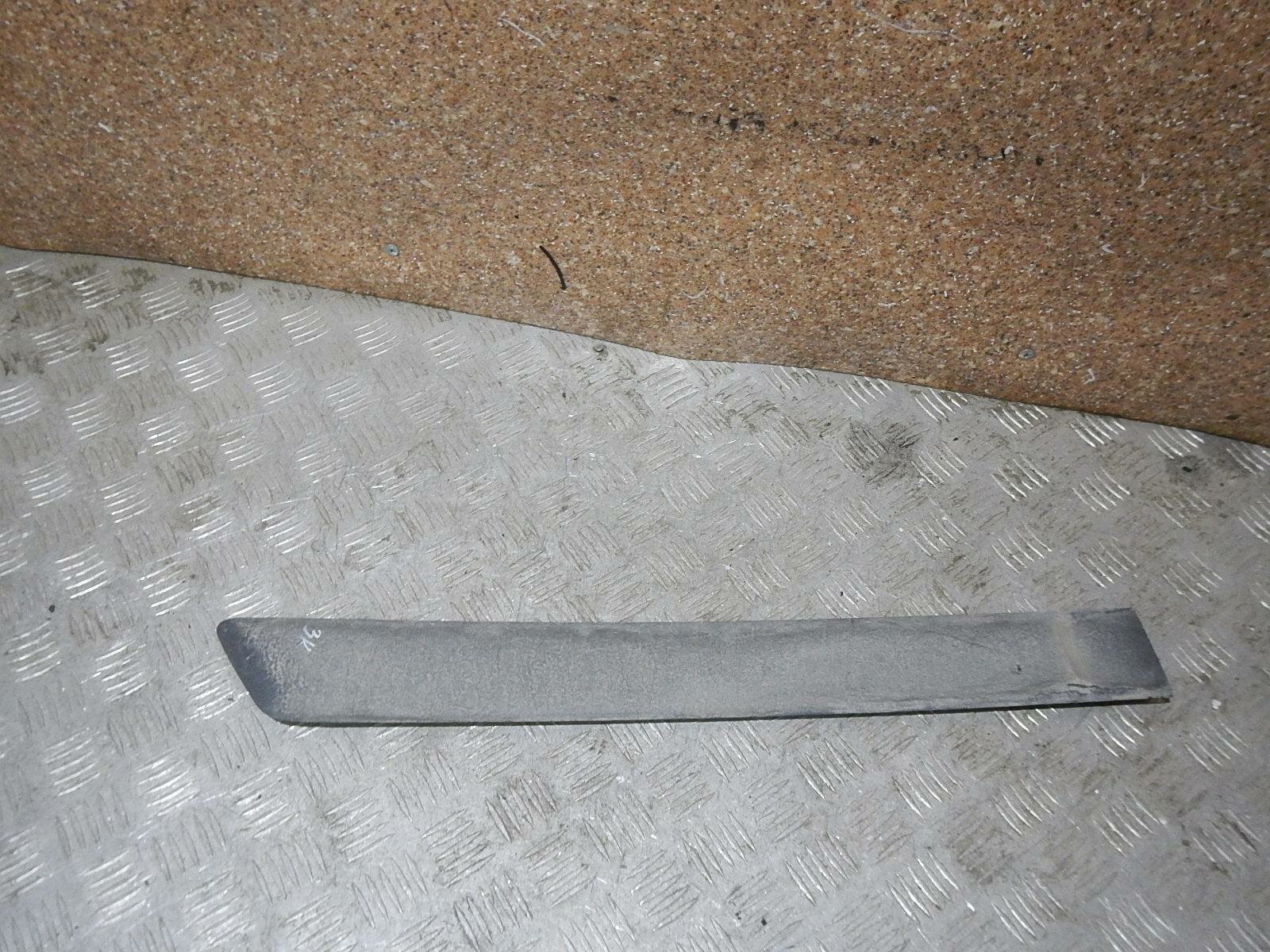 Б/У Молдинг двери задней правой, Ford (Форд)-FIESTA (01-07) FORD FIESTA (01-07) 05- Царапины. 394626 FORD арт. 6S61A25532ADW