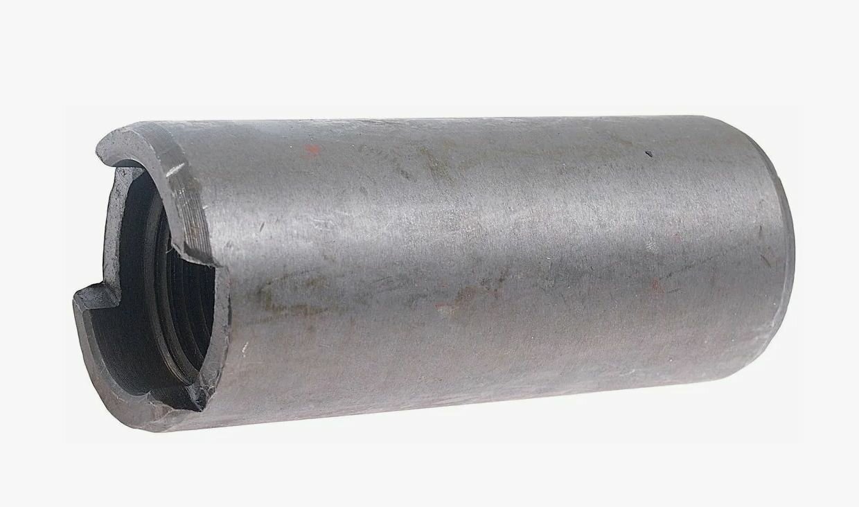 Ось качания переднего ведущего моста с прорезью МТЗ-82 (МР) альтернатива