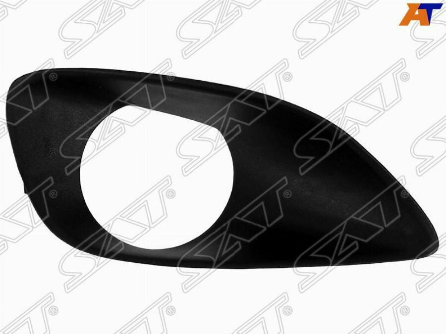 SAT ST-TY12-219-1 Оправа ПТФ Toyota Belta 05-12 / Yaris 05-13 (Справа)