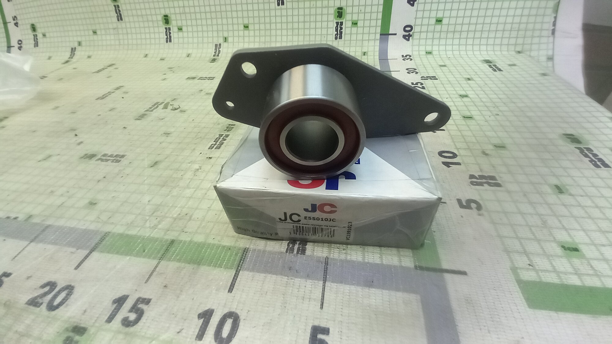 Ролик балансира Mitsubishi Carisma (1,9Td)