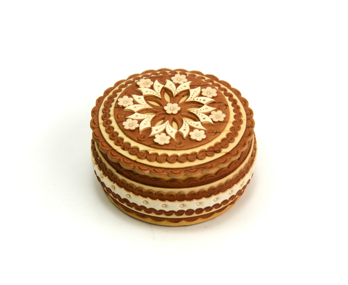 Шкатулка из бересты маленькая "Снежинка" D6,5 H3,5