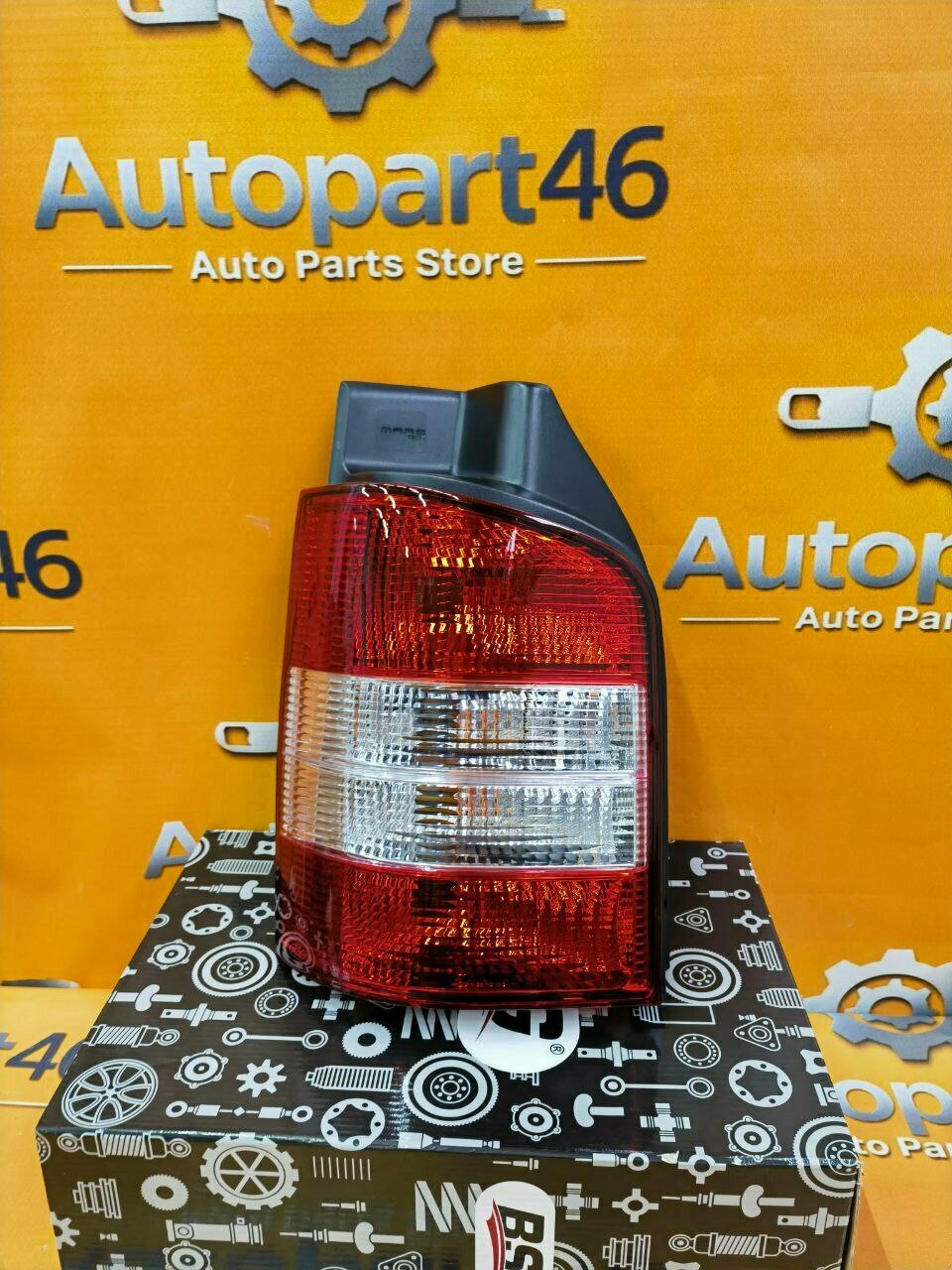 Фонарь задний левый Фольксваген Транспортер Т5. Турция Bsg VW Transporter T5