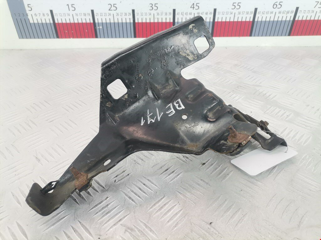 Кронштейн (крепление) заднего бампера правый Ford F-150 XI 4L3417B982 арт. 1707350