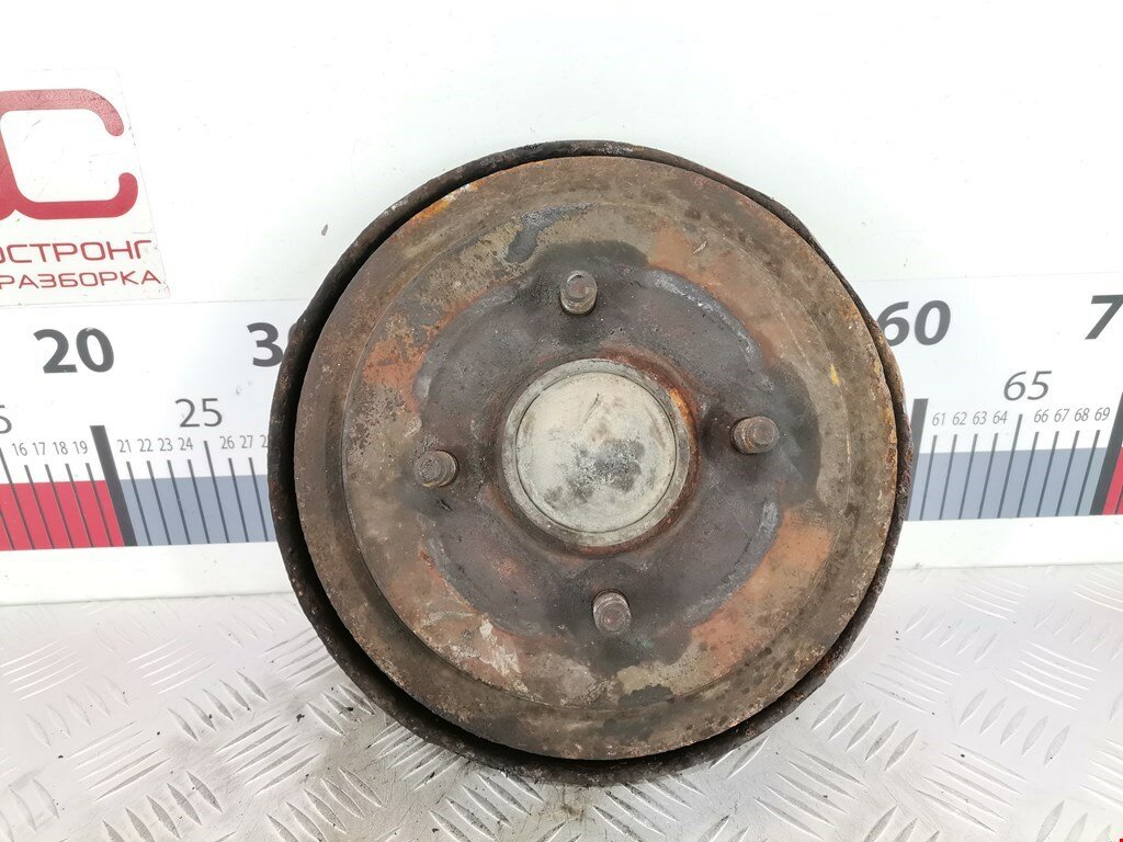 Ступица (кулак цапфа) задняя правая Mazda 2 DY DD3226111 арт. 1666044