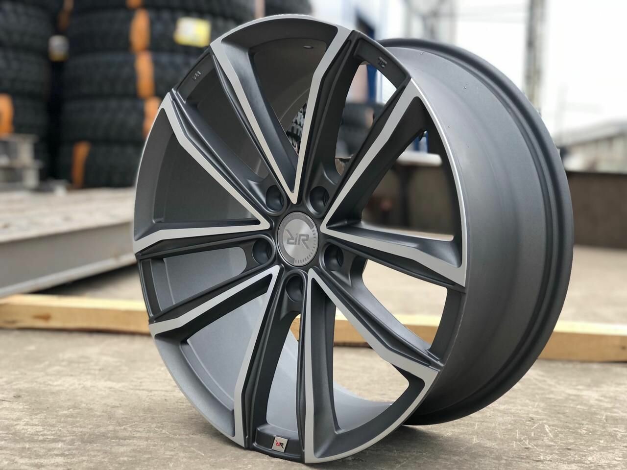 Диски автомобильные RR CSS3770W 18*8,0 5*112 ET35 66,6 MK-P/M