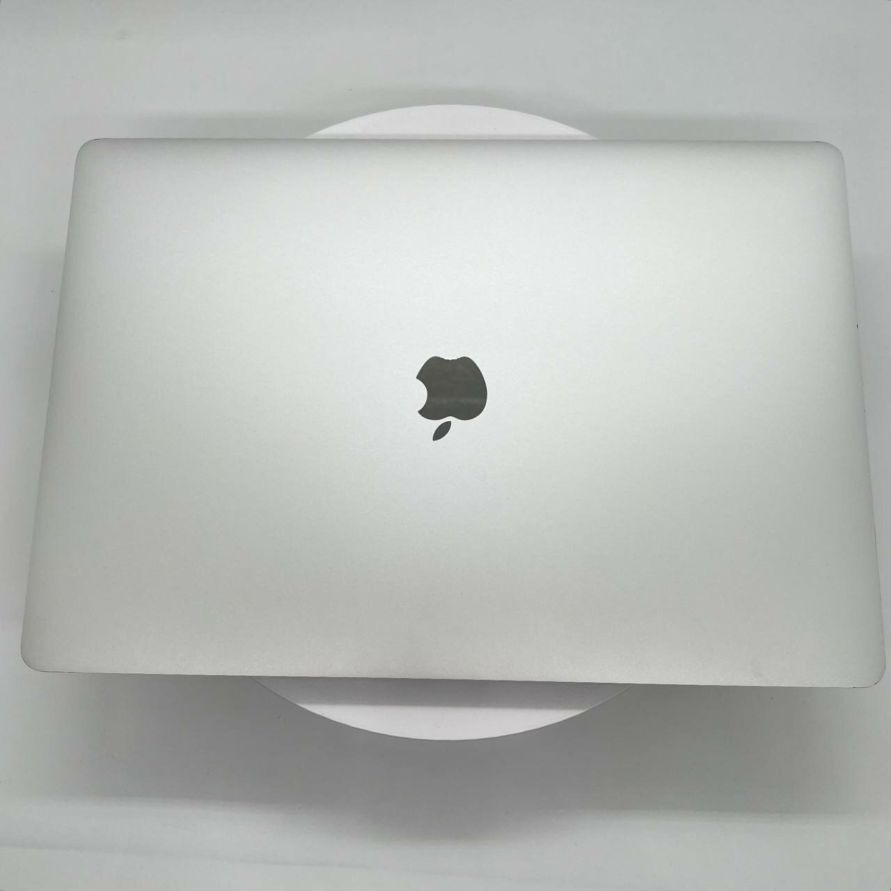 Ноутбук Apple MacBook Pro 16 2019, i9 2.3 ГГц, RAM 16 ГБ, SSD 1 ТБ, серебристый