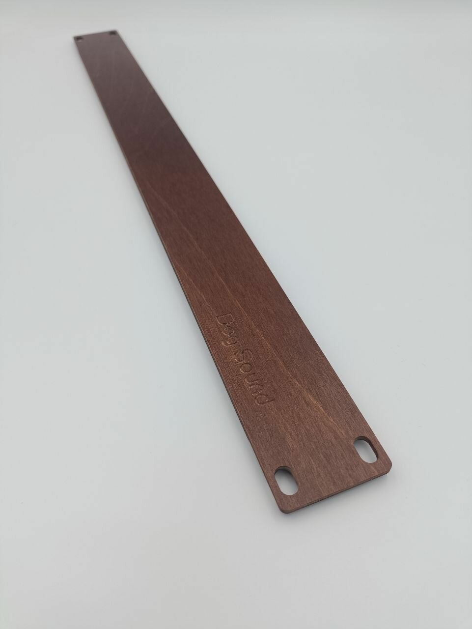 Фальш-панель 1U, Dog Sound заглушка 1U 19" деревянная сплошная, из натурального мореного массива