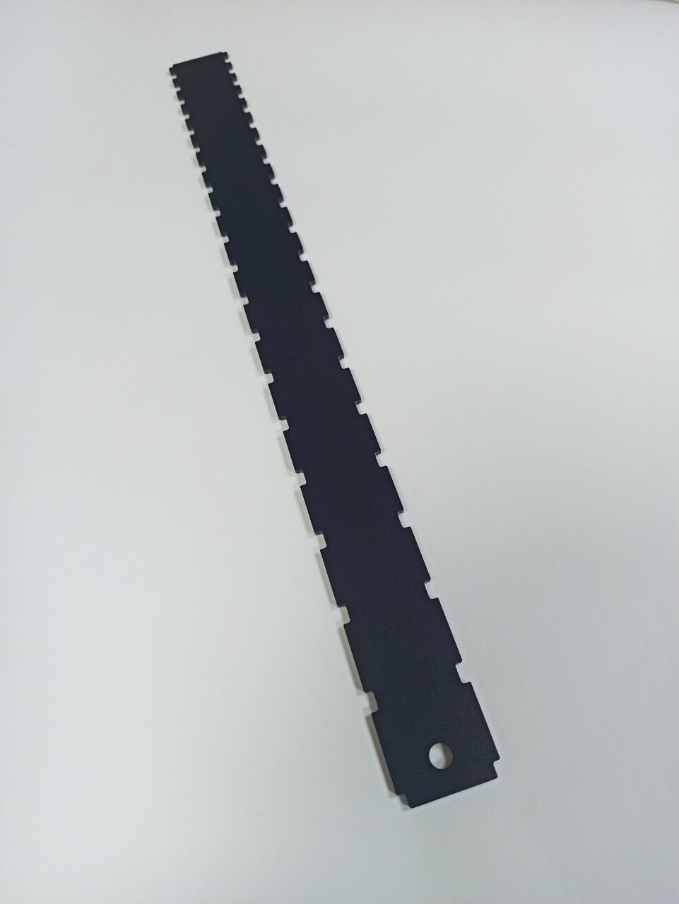 Измеритель ровности грифа Notched Straightedge EG-03 черный