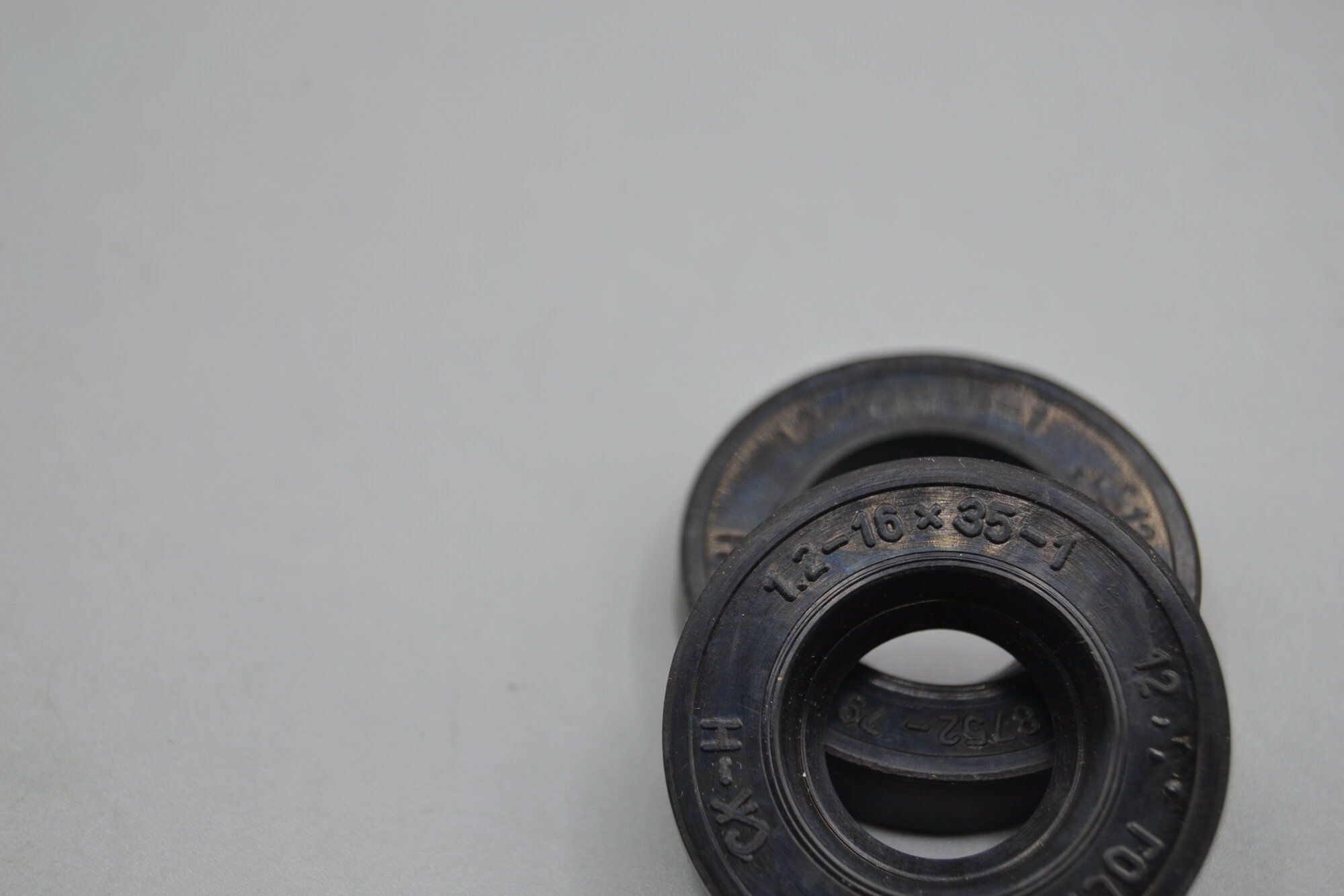 Манжеты сальники 16x35x1, (2шт)