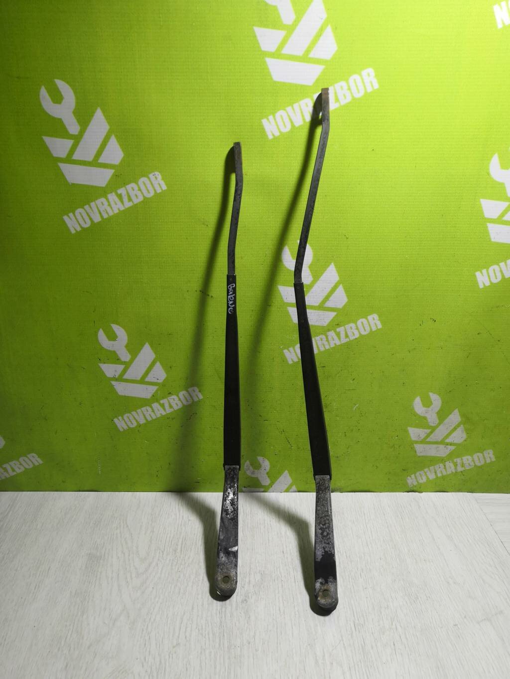 Поводок дворник комплект Suzuki Baleno 98-07