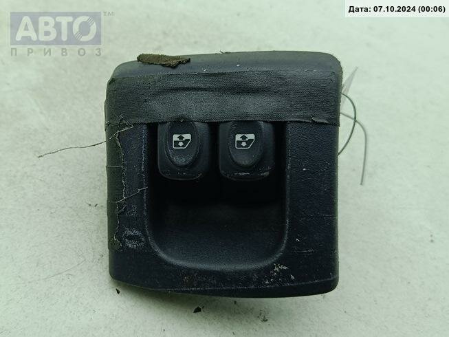 Блок кнопок управления стеклоподъемниками Renault Megane 1 (1995-2003)