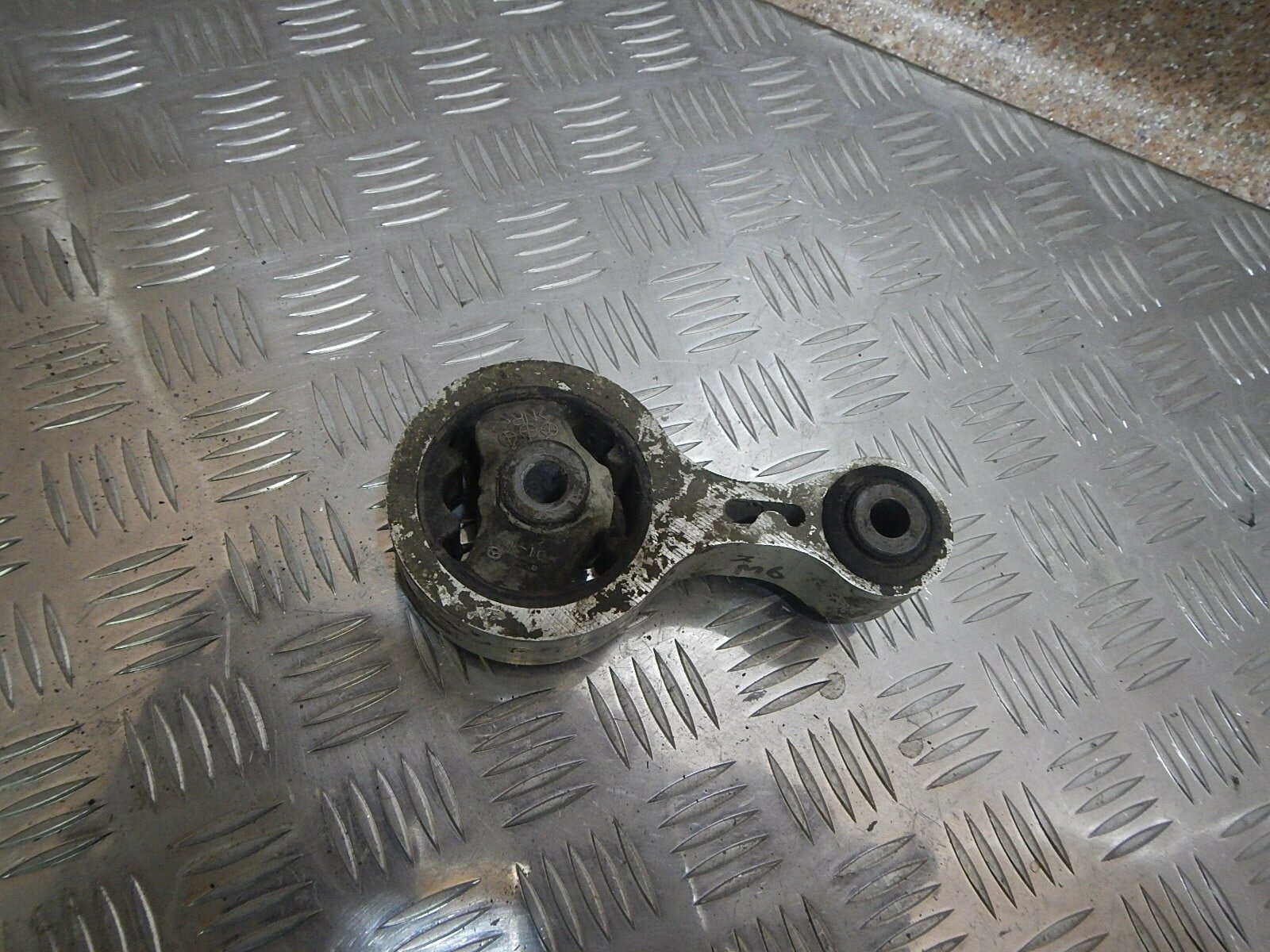 Б/У Опора двигателя задняя, Mazda (Мазда)-6 (GH) (07-) MAZDA 6 (GH) (07-) Без видимых повреждений. 229492 MAZDA арт. GS1...