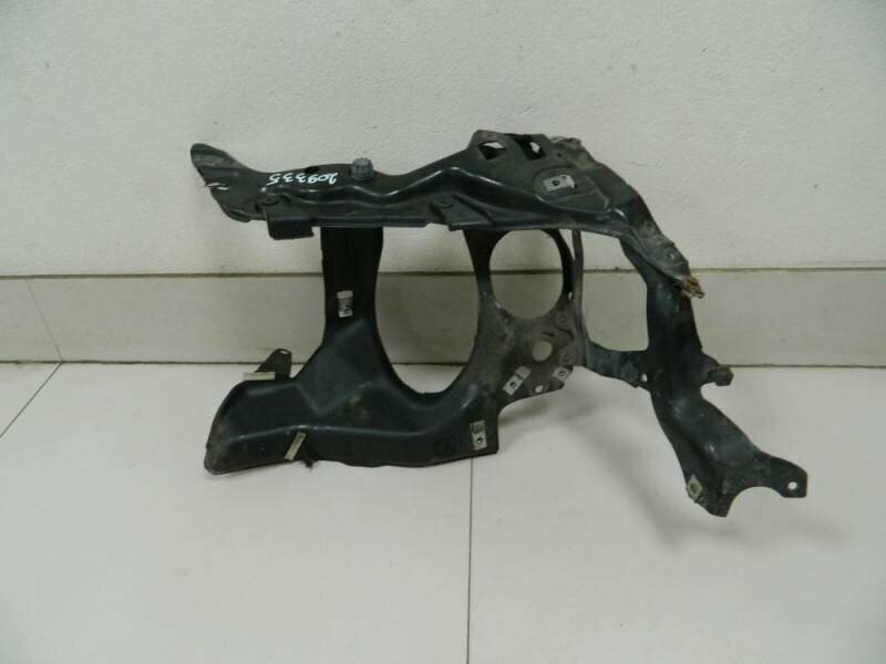 Кронштейн фар правый BMW 7-Series E65,E66 2001-2008 кат.номер: 51717022968