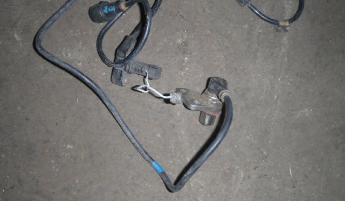 Датчик ABS W124 Mercedes-Benz A0265001050
