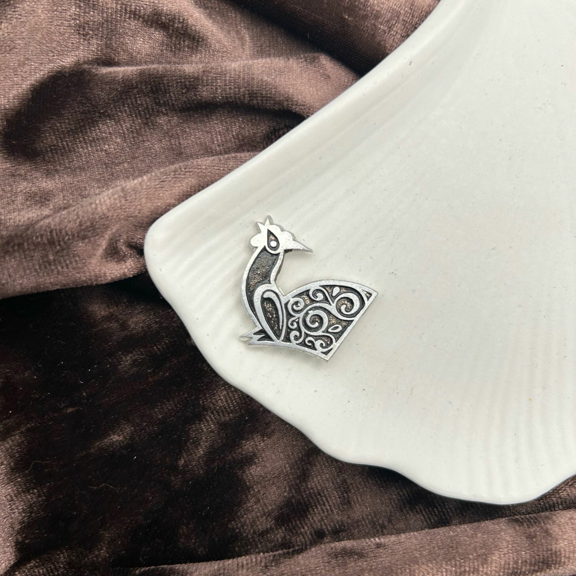 Советский винтажный значок брошь Тетерев, производство Рекорд